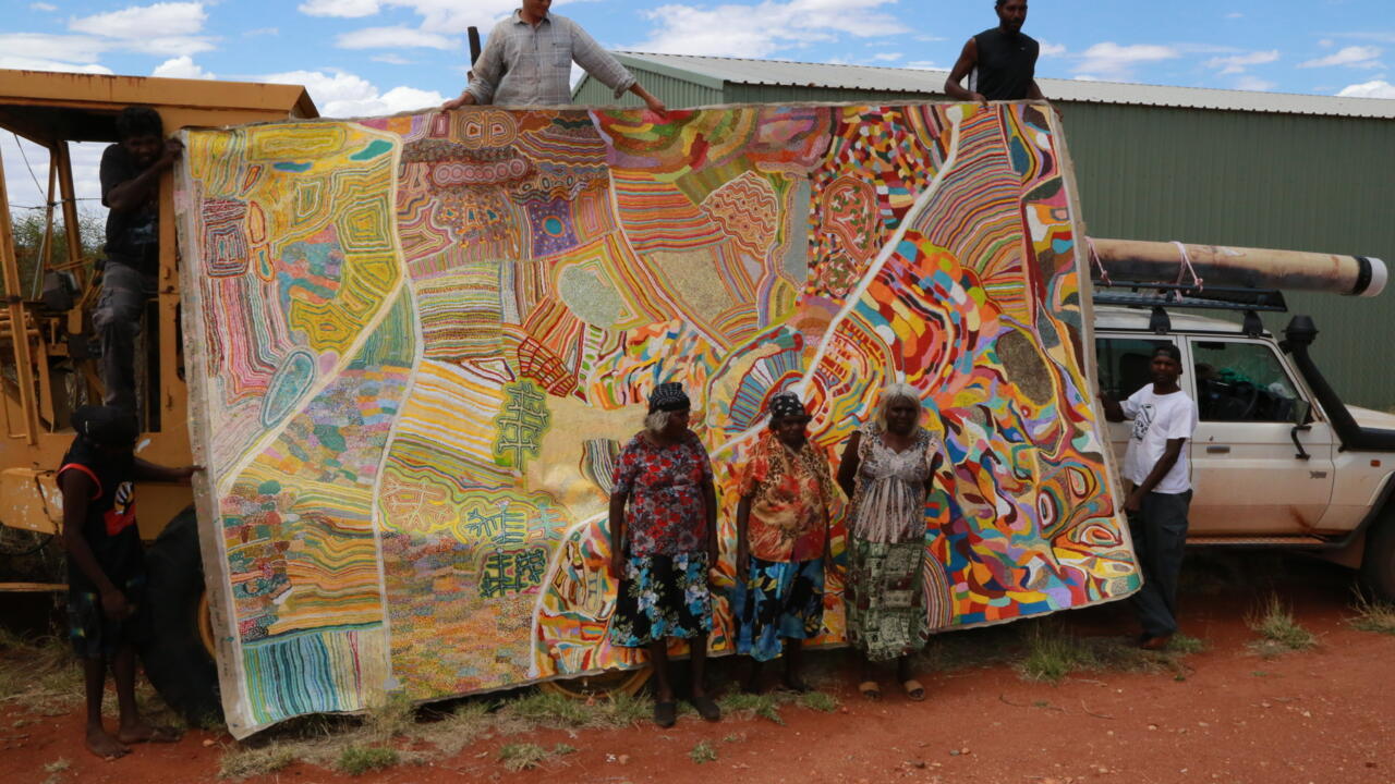 Indigenous Australian art bridges ancient and modern worlds in Paris ...