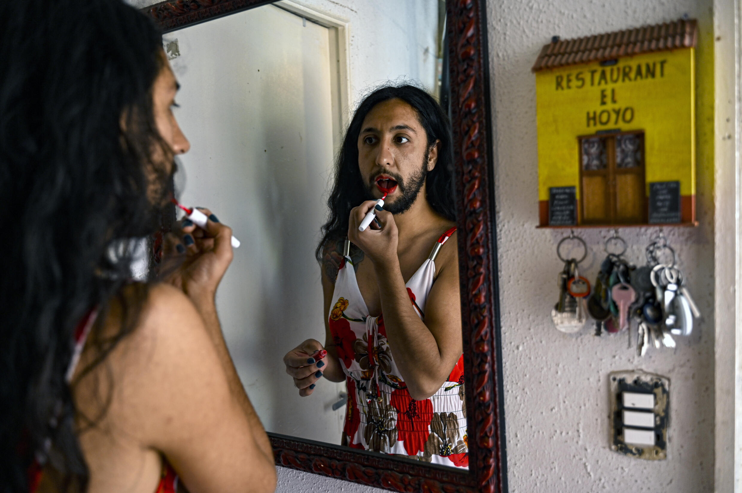 Gender: X - Proud owner of Chile's first non-binary ID card