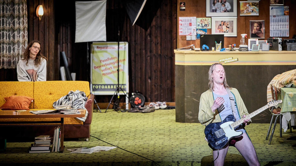 Thomas Ostermeier discute 'verdade' como ruptura em tragédia de Ibsen ...