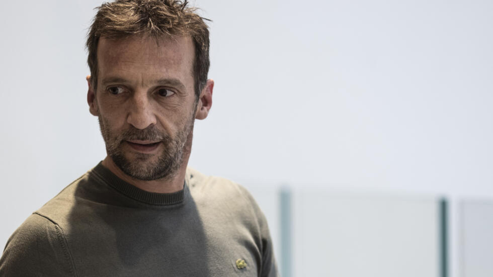El actor francés Mathieu Kassovitz sufre un grave accidente de moto