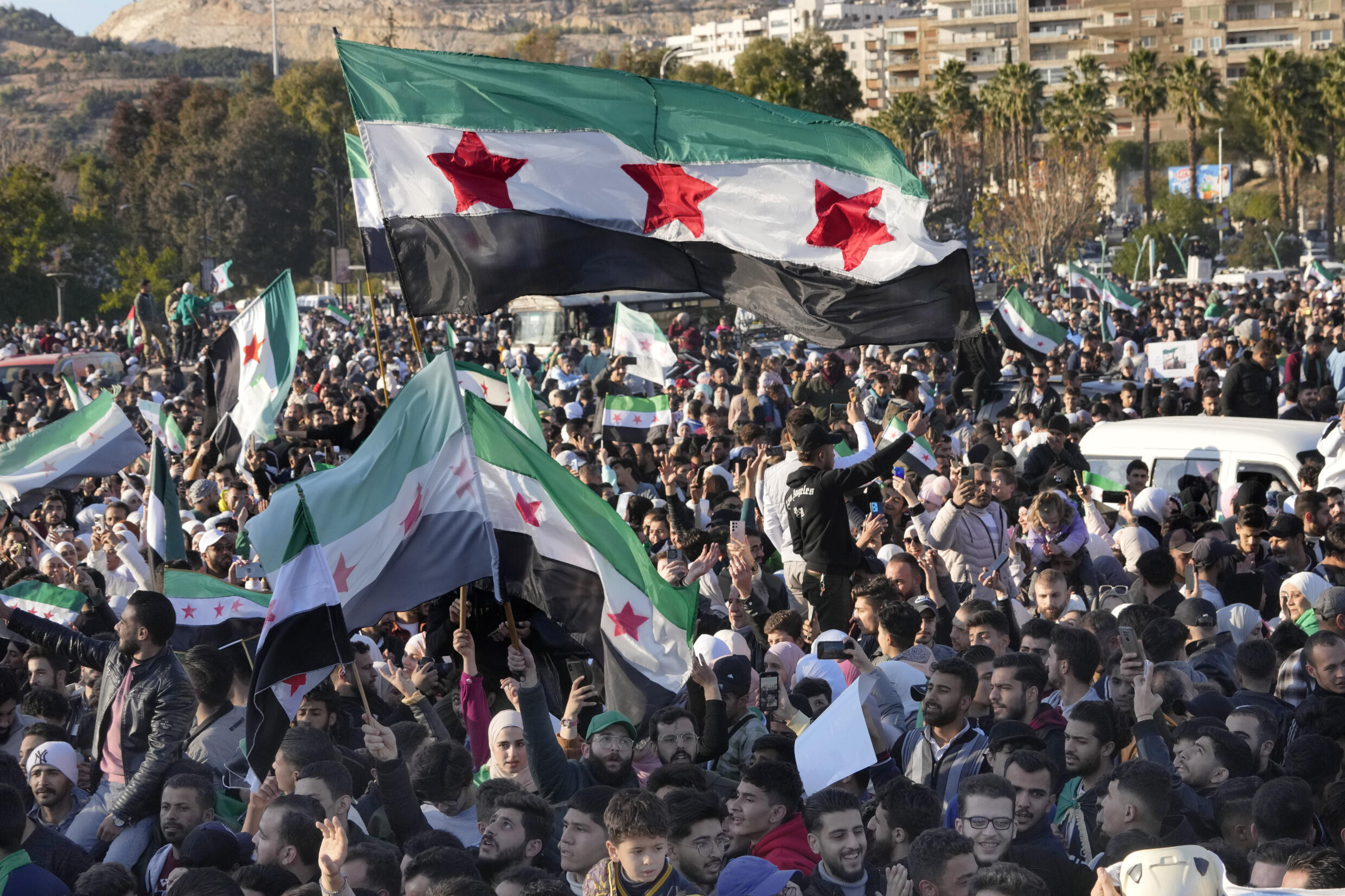 Quel drapeau pour la Syrie post-Assad?