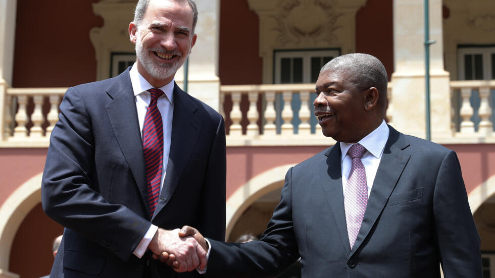 Rei de Espanha Felipe VI recebido pelo presidente angolano João Lourenço