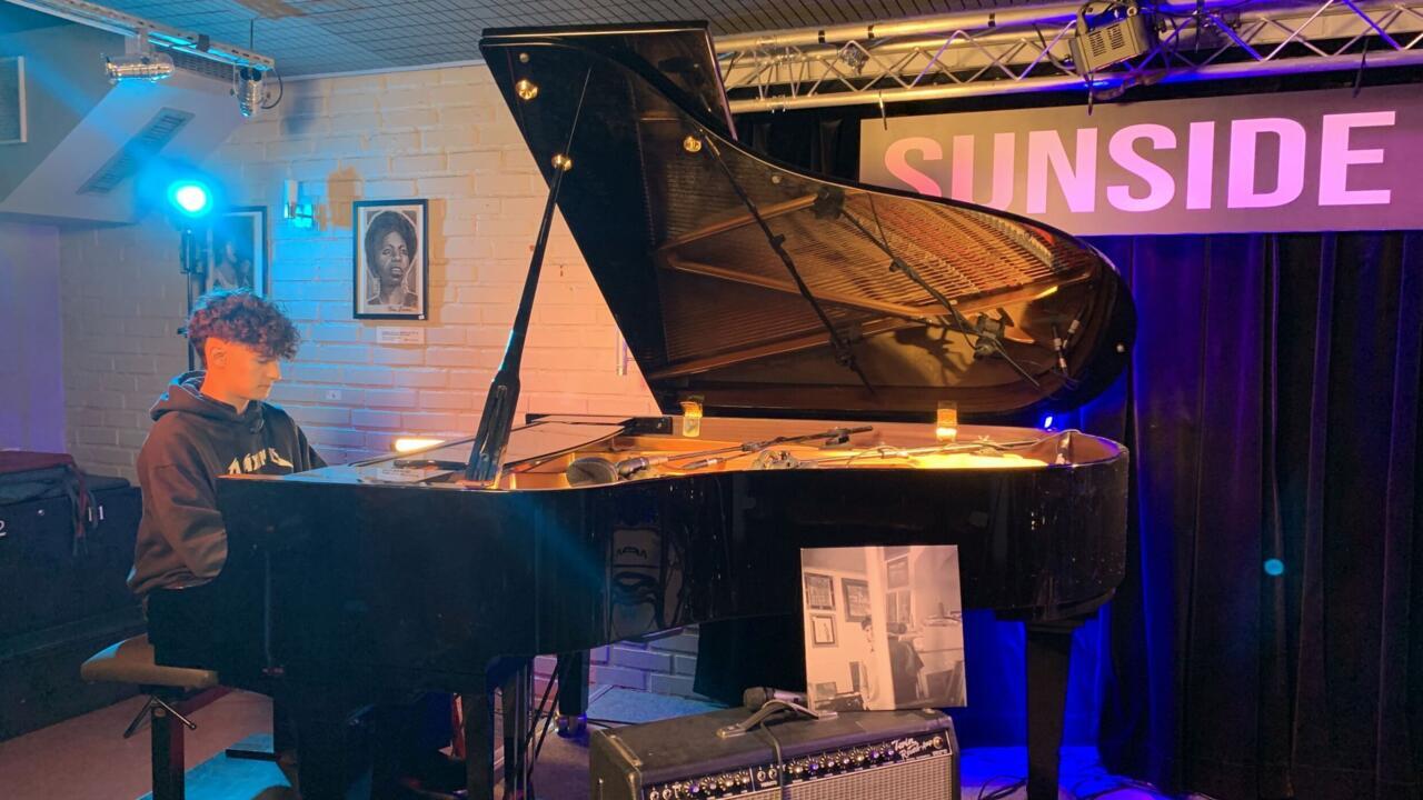 Pianista Máximo Francisco apresenta os seus "Greatest Hits" em Paris ...