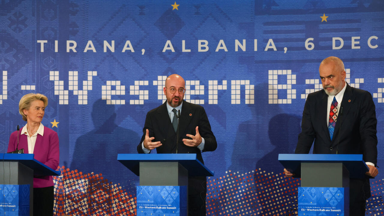L'UE et les Balkans affichent leur unité pour relancer leurs relations