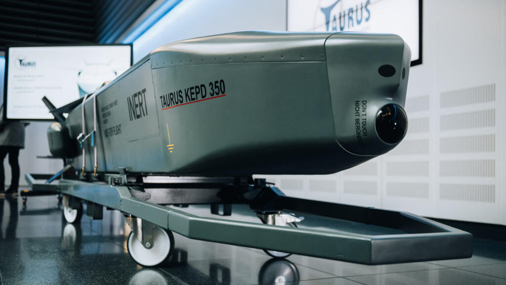 Thủ tướng Đức : Các đồng minh của Kiev bỏ giới hạn tầm bắn đối với các ...