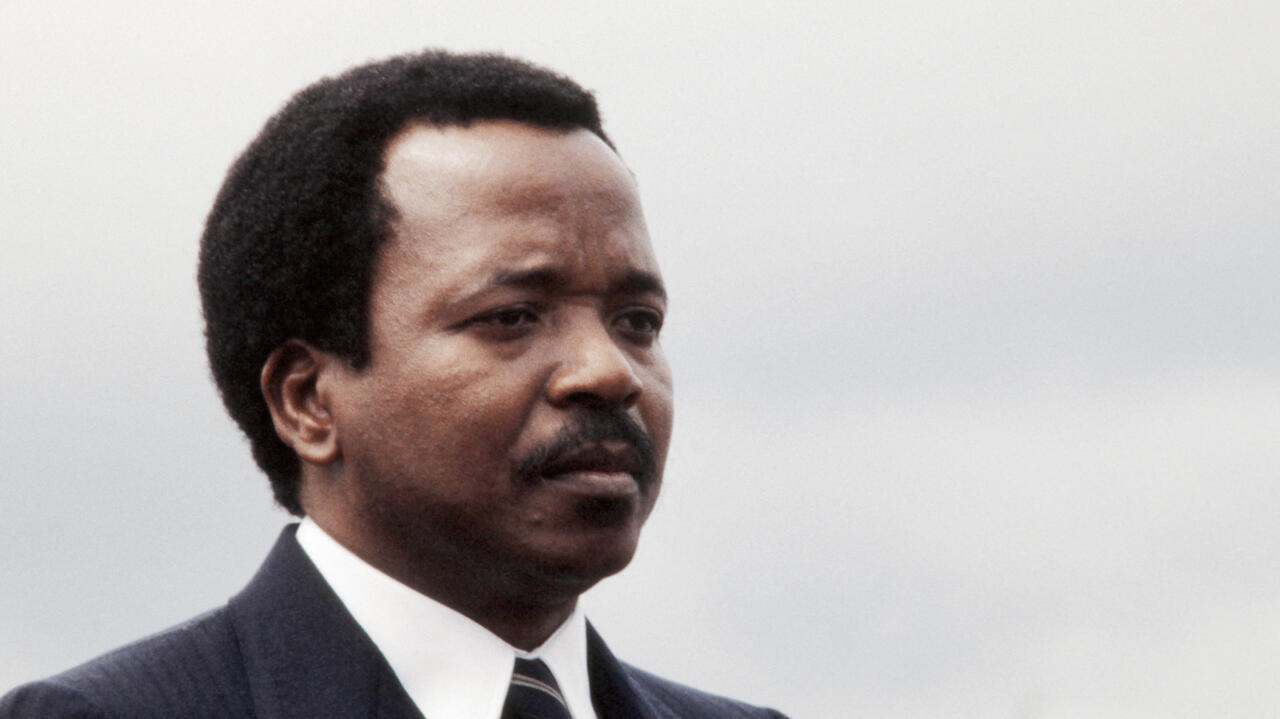 Paul Biya: soixante ans dans les arcanes du pouvoir, quarante ans de ...