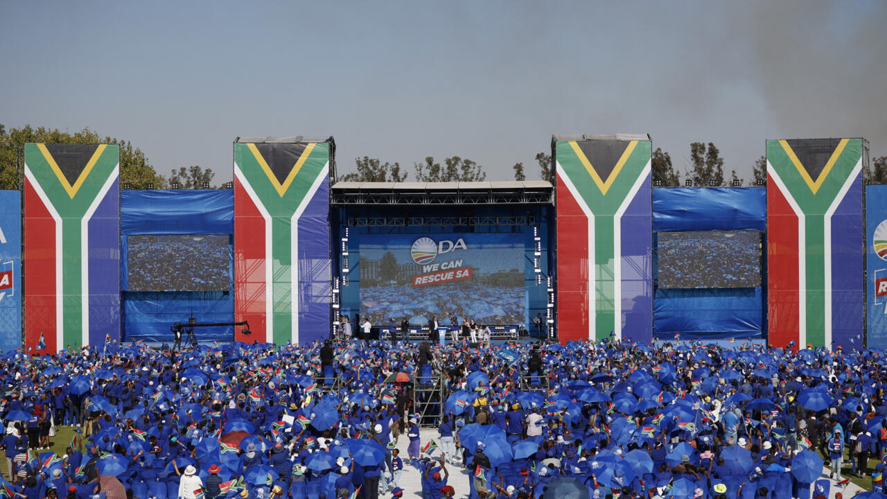 Jam'iyar ANC na fuskantar barazana daga jam'iyar adawa a zaben Afrika ...