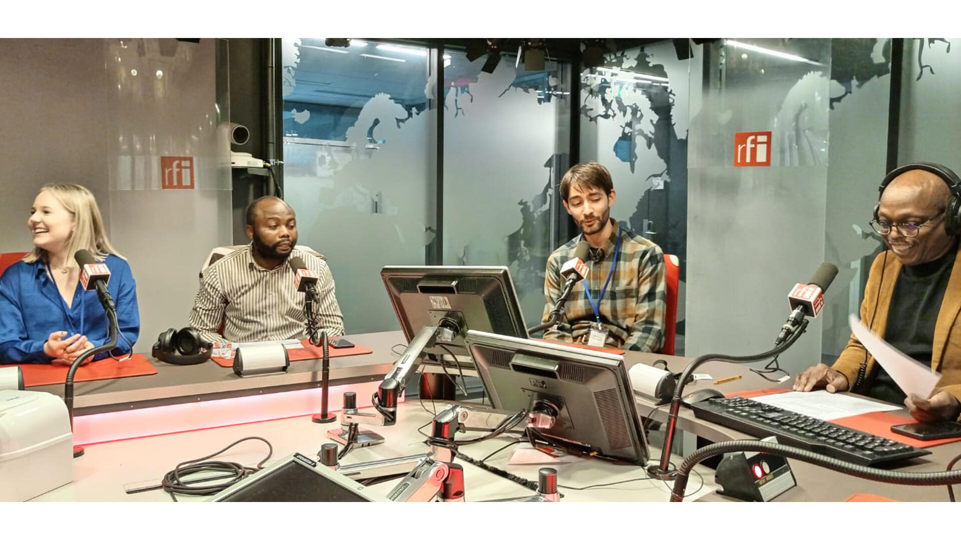 Visite des élèves de l’Institut de Formation à l'Information et la ...