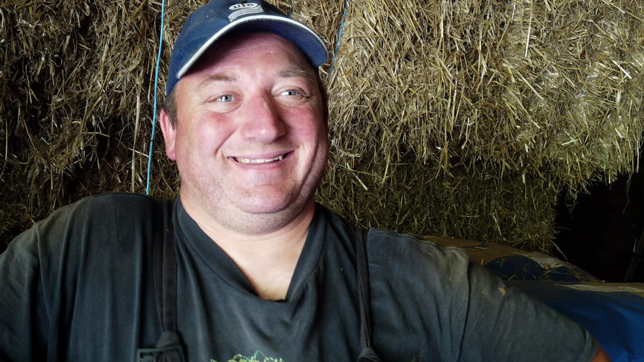 La montée à l'alpage en Suisse avec Pascal Perrin, agriculteur - Les métiers perchés