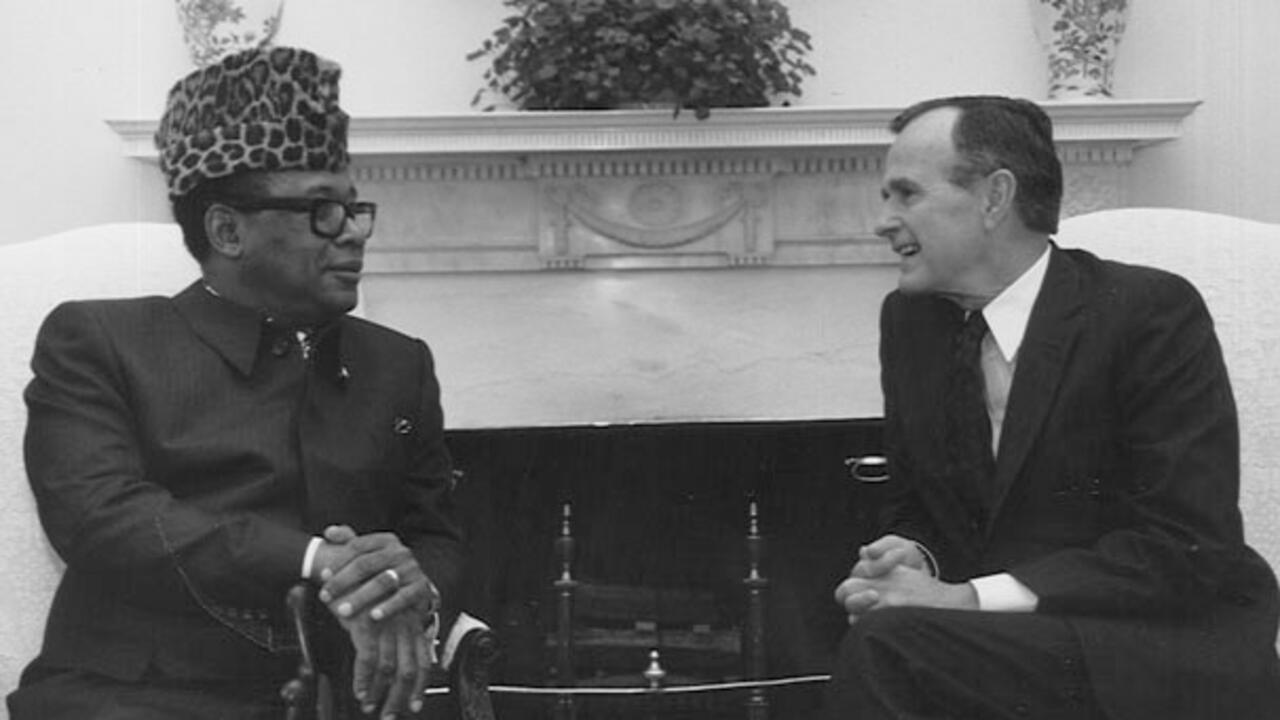 1. Portrait de Mobutu Sese Seko (3/6) - Archives d'Afrique