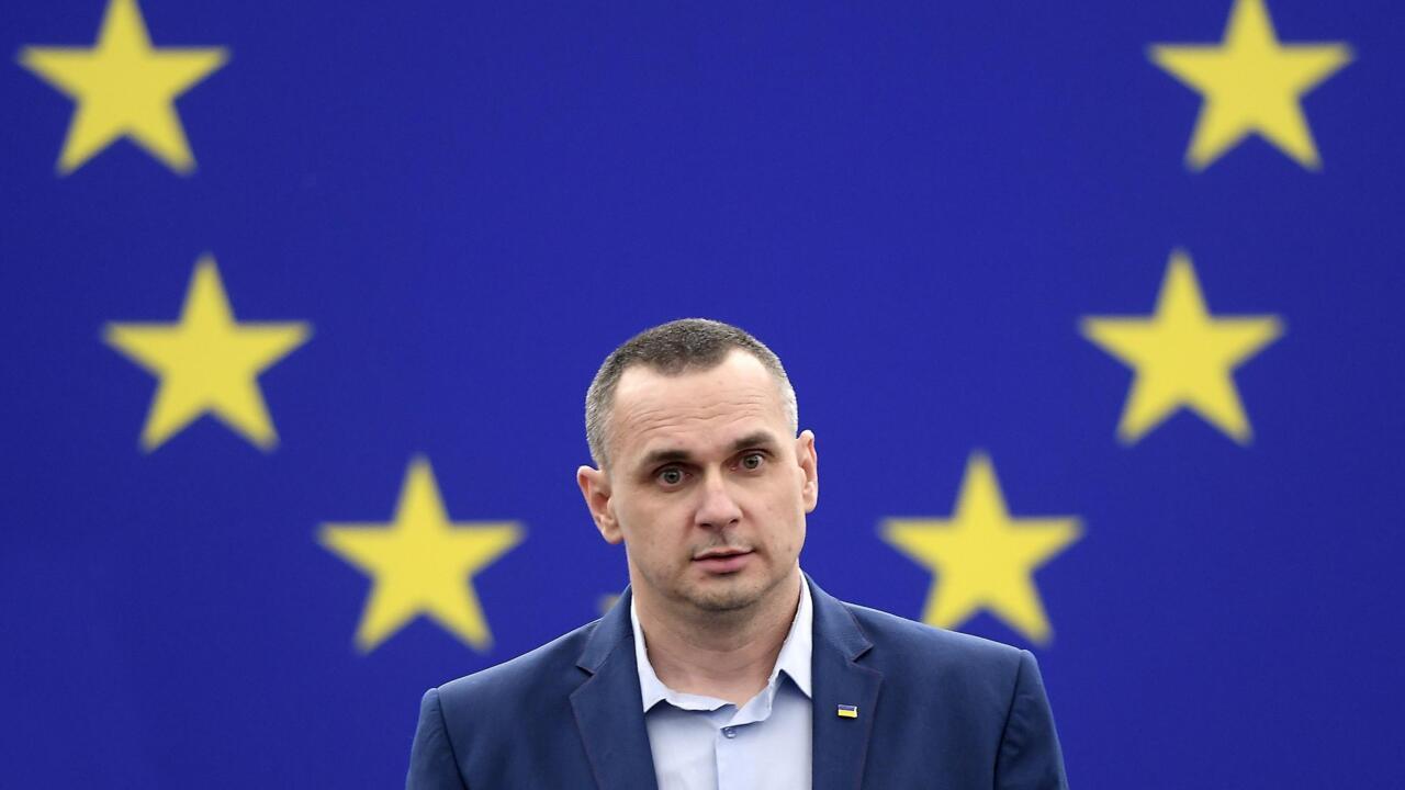 Recevant le prix Sakharov, Oleg Sentsov appelle à se méfier la Russie
