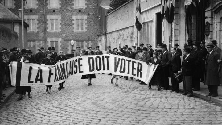 France: il y a 80 ans, les femmes obtenaient le droit de vote après ...