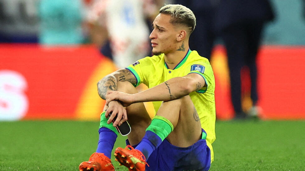 Foot: l’attaquant Antony suspendu de la Seleçao après des accusations ...