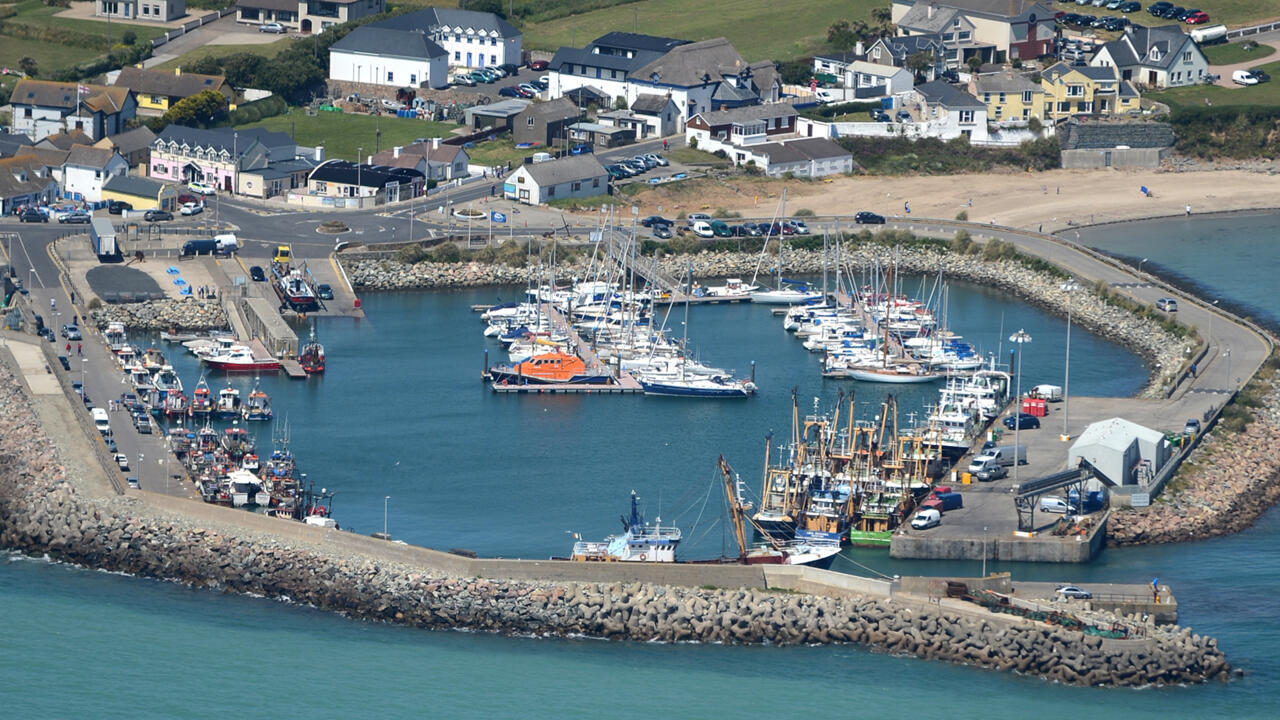 Irlande: la ville portuaire de Rosslare accueille les réfugiés ...