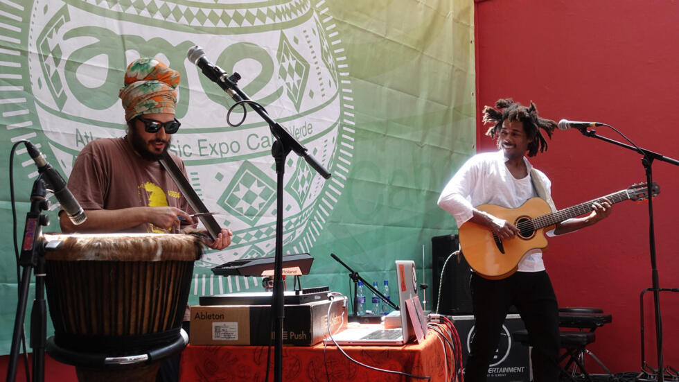 Cap-Vert: rencontre avec Djeli Moussa Condé et Sarabudja à l'Atlantic ...