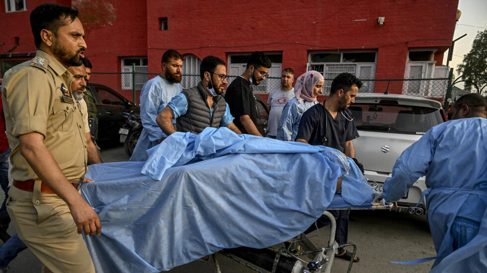 Mutane 26 sun mutu a wani hari kan masu yawon buɗe ido a yankin Kashmir ...