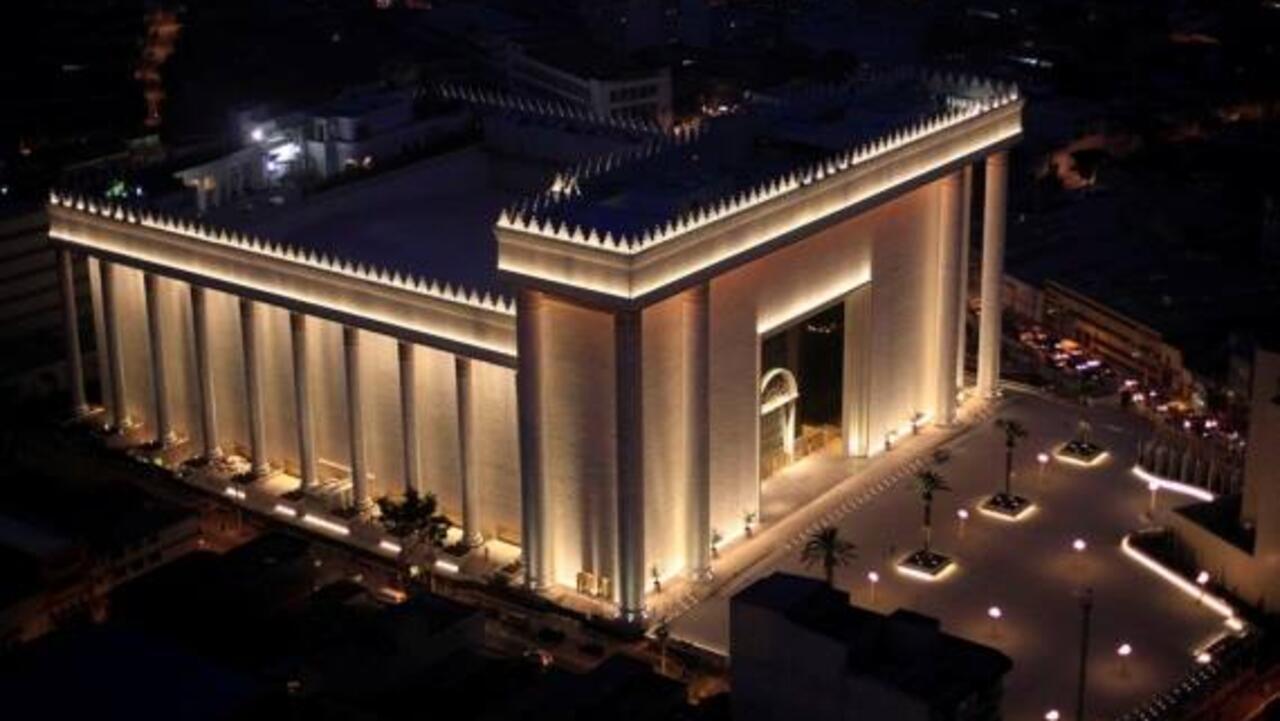 Especialista explica porque Igreja Universal conquistou tanto espaço no ...