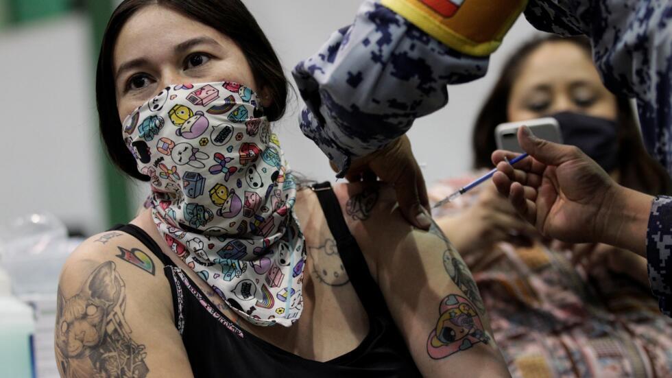 Cresce ‘turismo das vacinas’ entre o México e os Estados Unidos