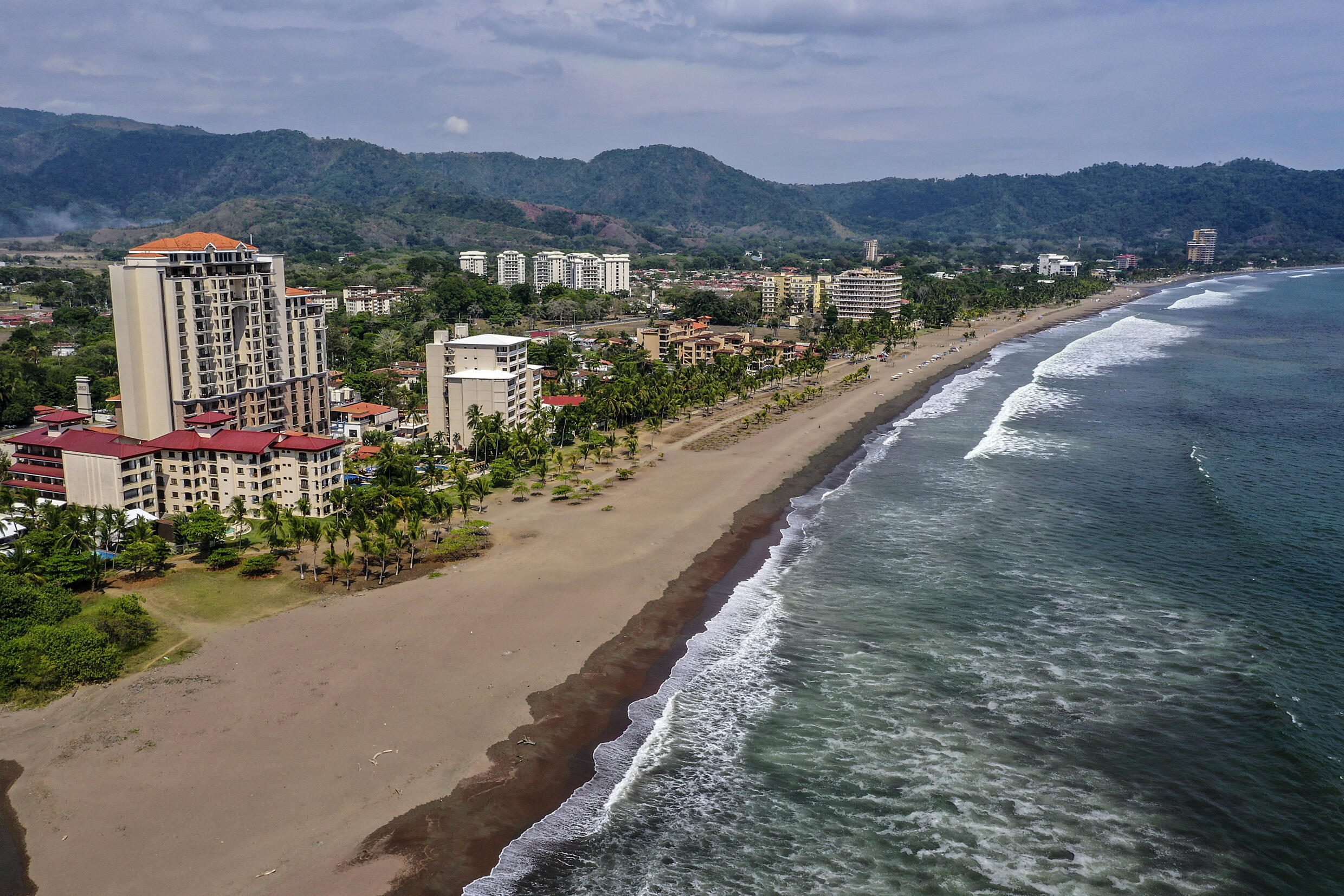 Turismo y pobreza tienen vista al mar en Costa Rica
