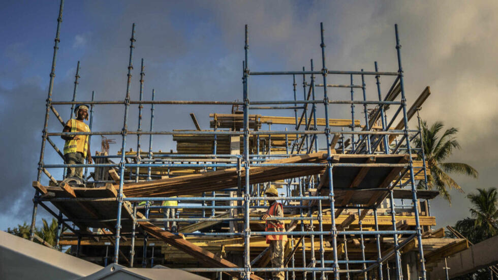 Les Comores veulent relancer le secteur du tourisme - Le regard du ...