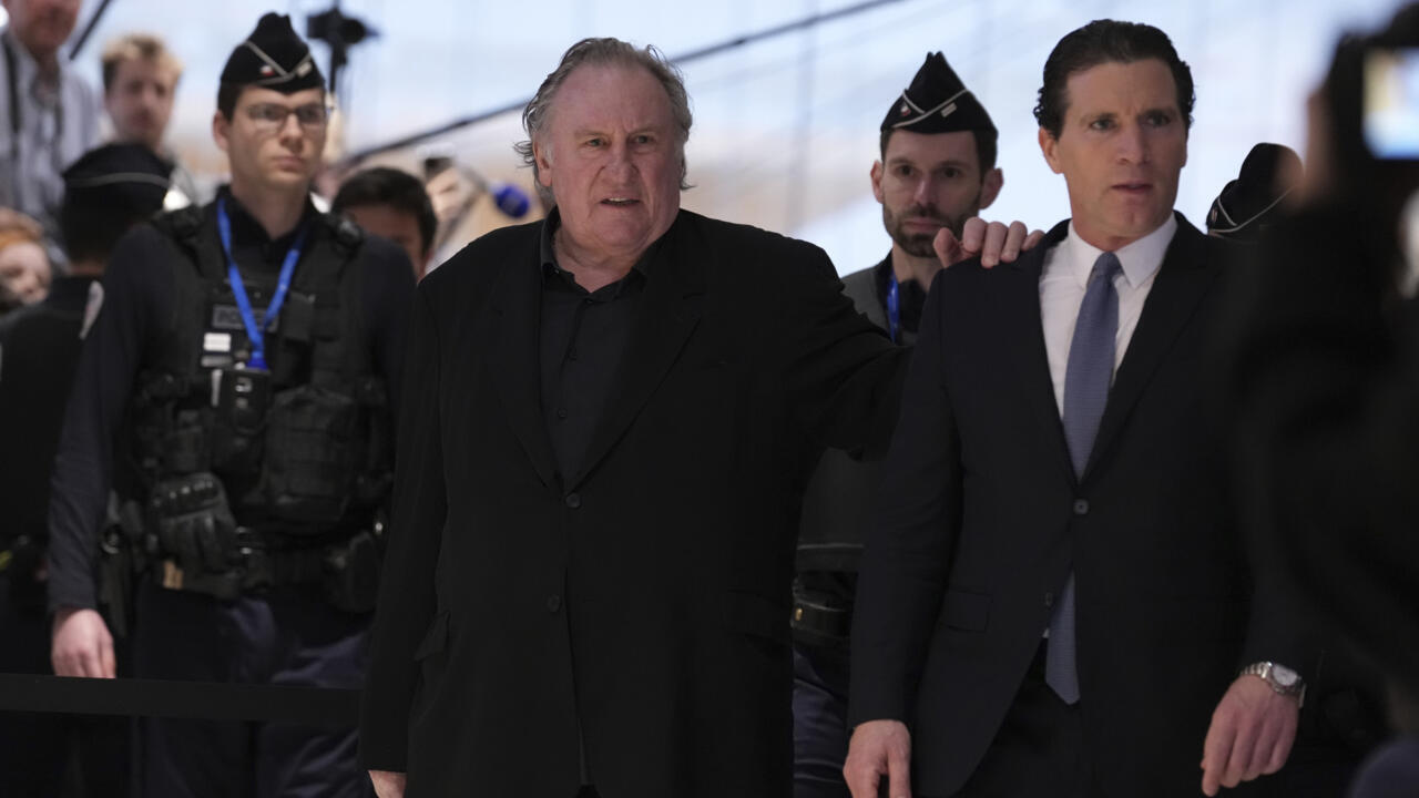 Ator francês Gérard Depardieu acusa TV de manipular imagens em ...