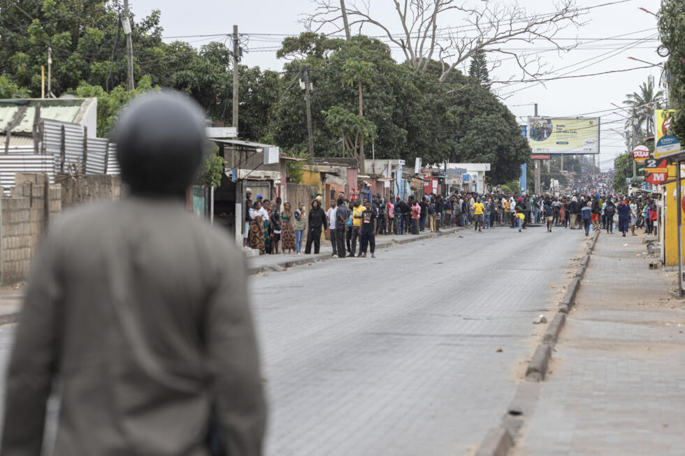 Clashes in Mozambique after opposition leader calls for protest