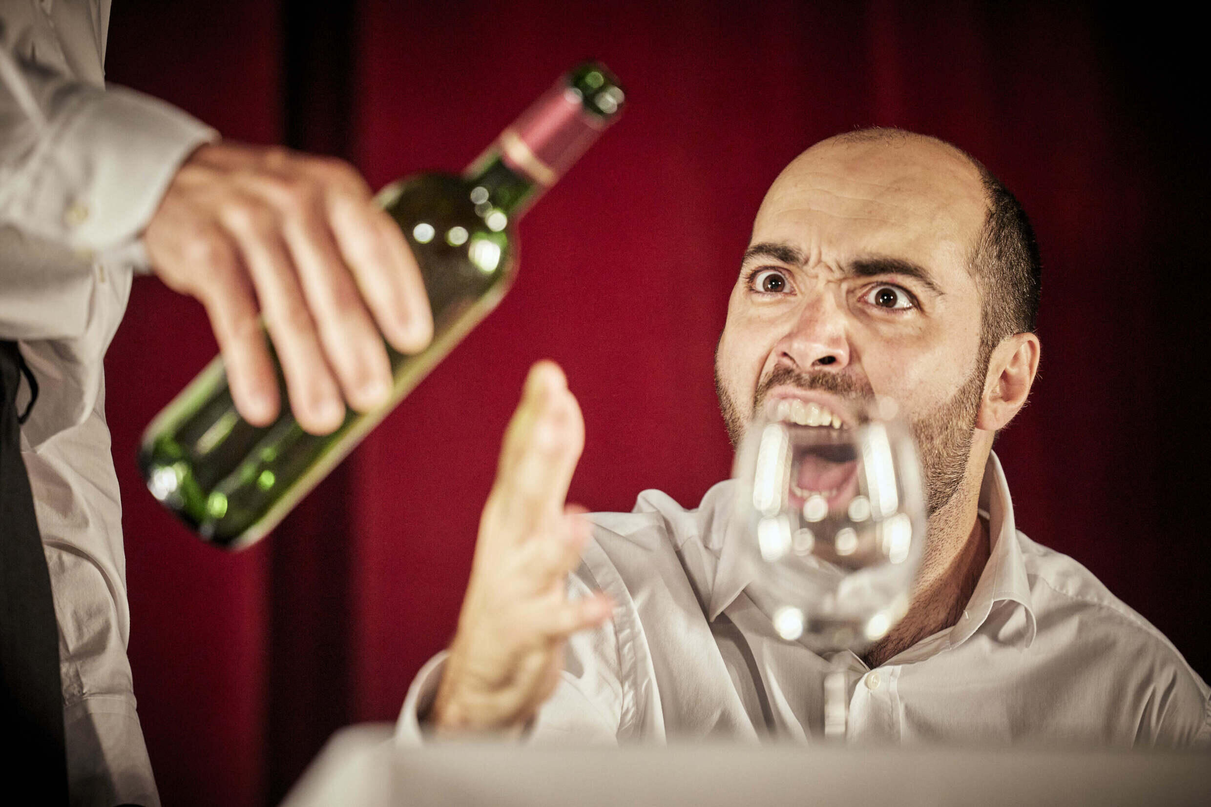 Farce or nightmare? Tim Etchells takes Avignon audiences on surreal journey