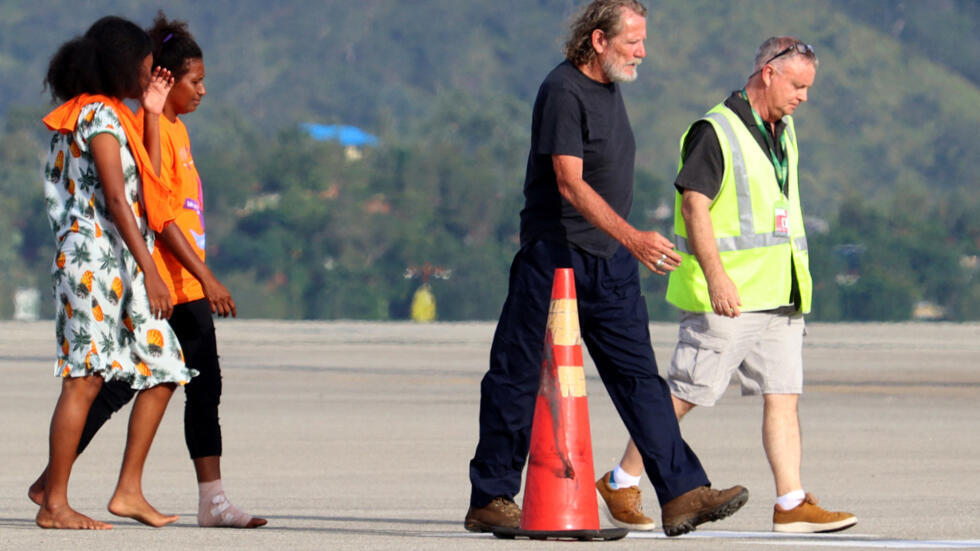 Papouasie-Nouvelle-Guinée: libération de l'archéologue Bryce Barker et ...