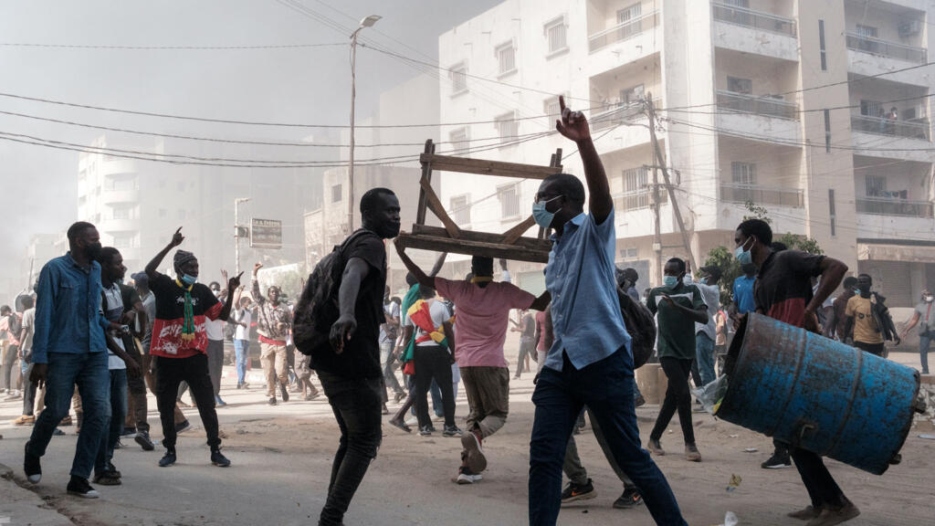 Repressão e mortes de manifestantes no Senegal: ONU pede inquérito ...