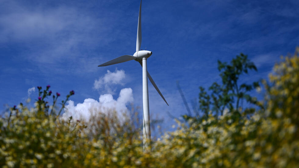 Work starts on key German wind power energy line
