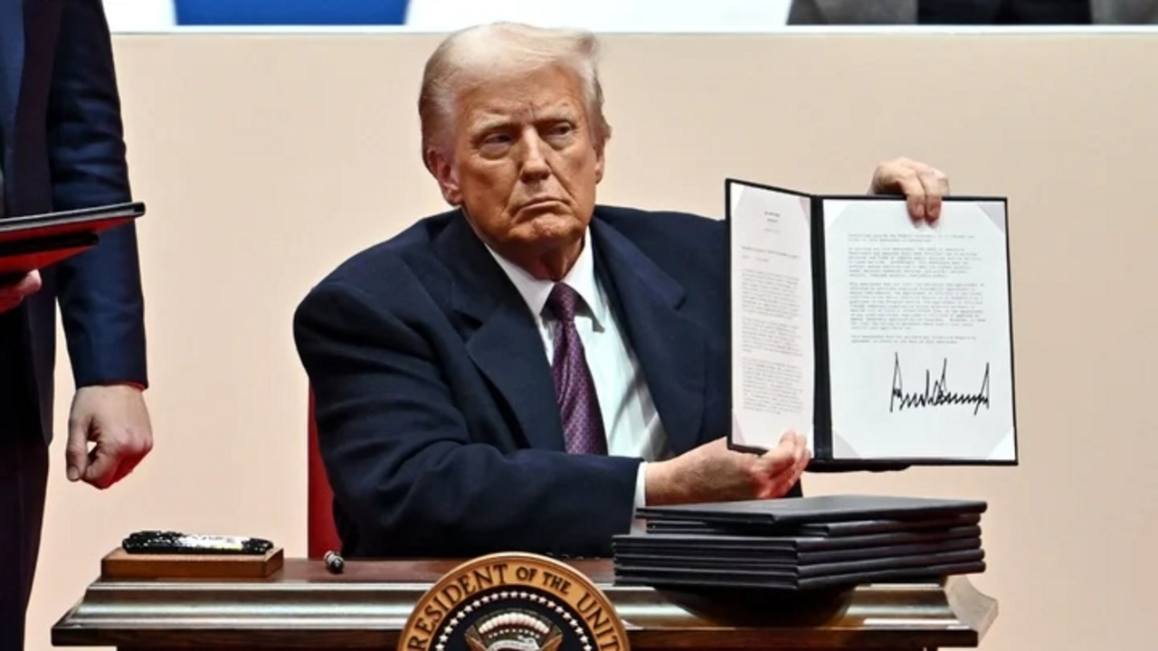 美一名法官暂时阻止特朗普“出生公民权”法令