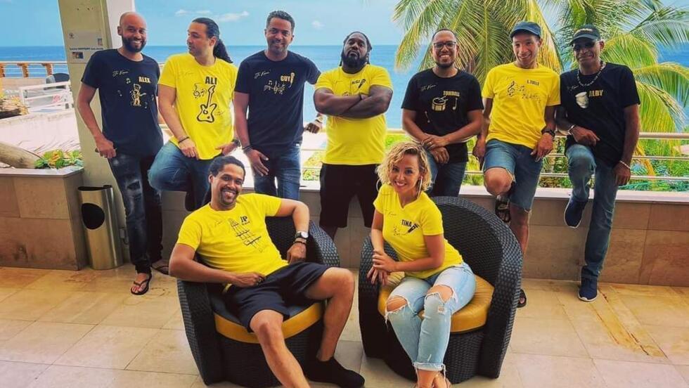 La Famille reçoit Tina Ly et Ali Angel du groupe Ji kann' - Couleurs ...