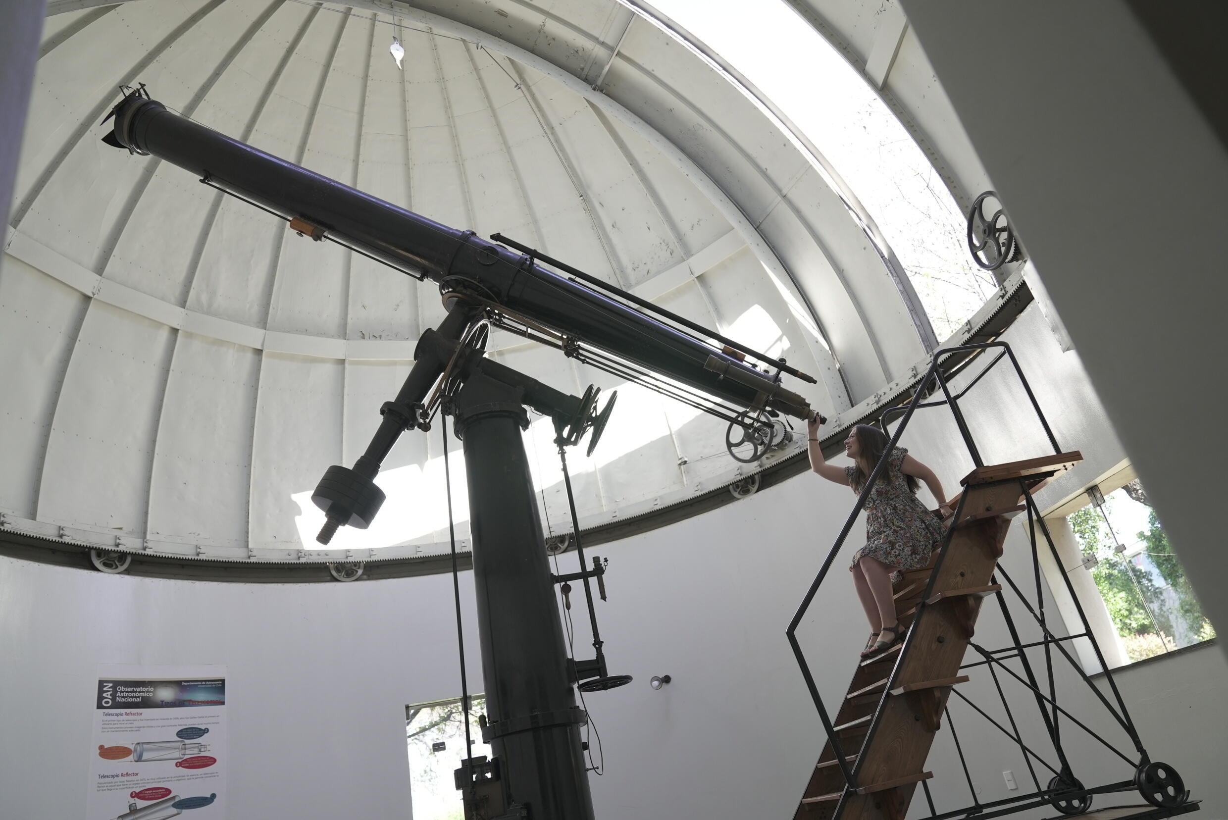 Teresa Paneque, la astrónoma chilena que mediante la ficción atrae a ...