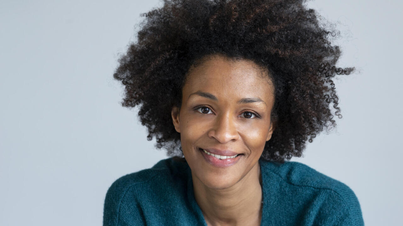 Rachel Kahn, une auteure engagée contre les mots qui nous séparent - De ...