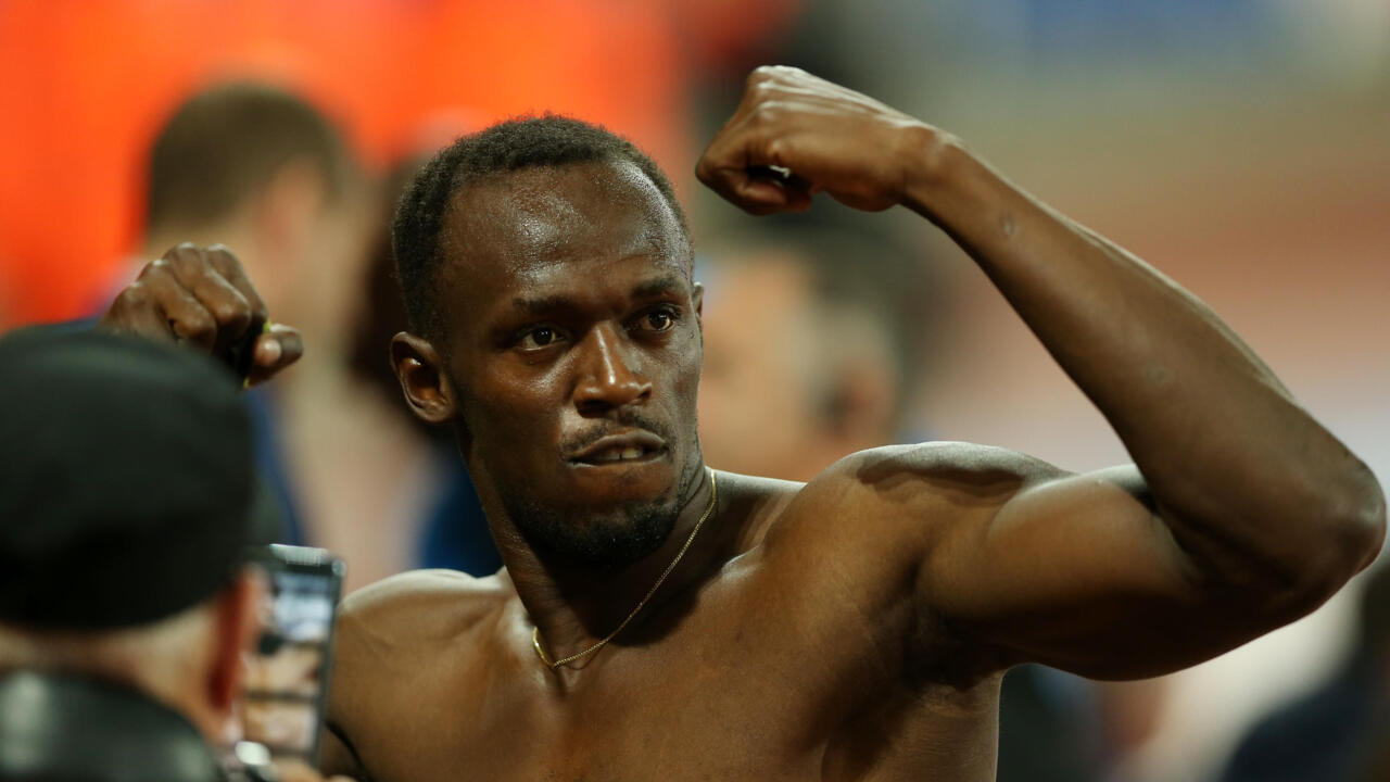 Usain Bolt muscles his way to victory in London