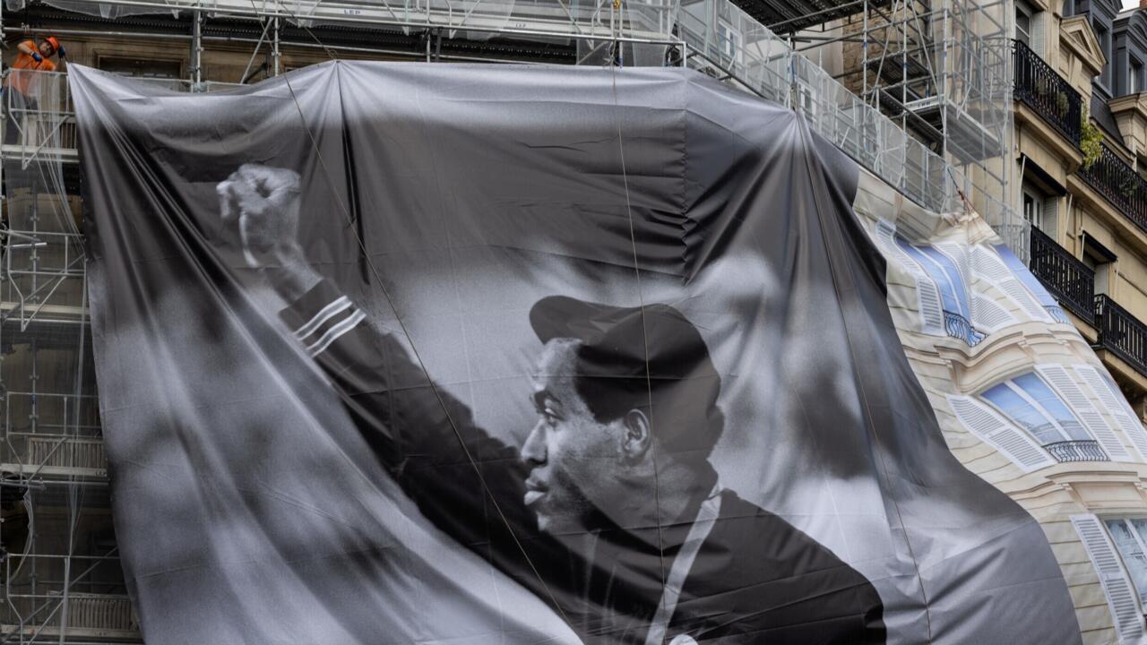 Les Jeux olympiques du photographe Raymond Depardon s'affichent à Paris ...