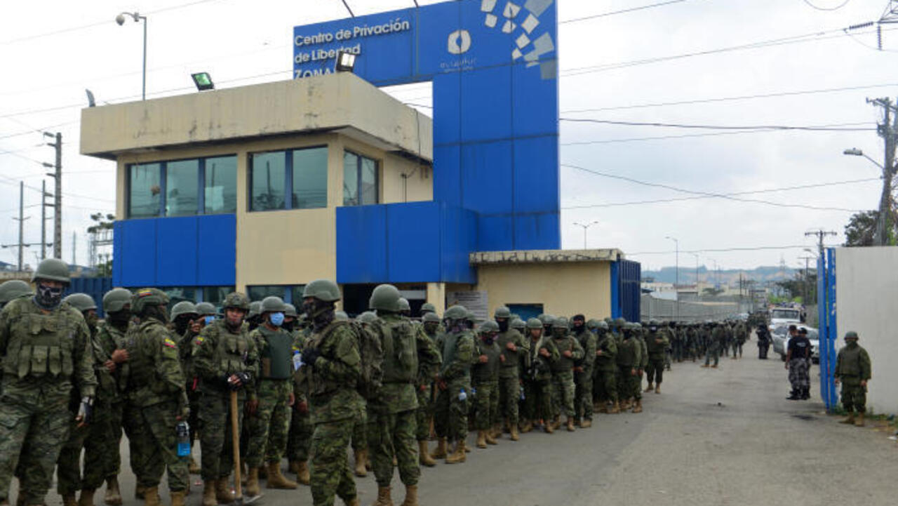 Ecuador: Wanajeshi 4,000 watumwa kwa operesheni kubwa katika gereza ...