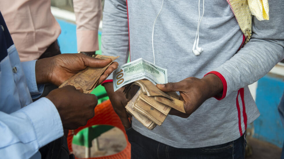 Pourquoi le franc congolais baisse face au dollar américain