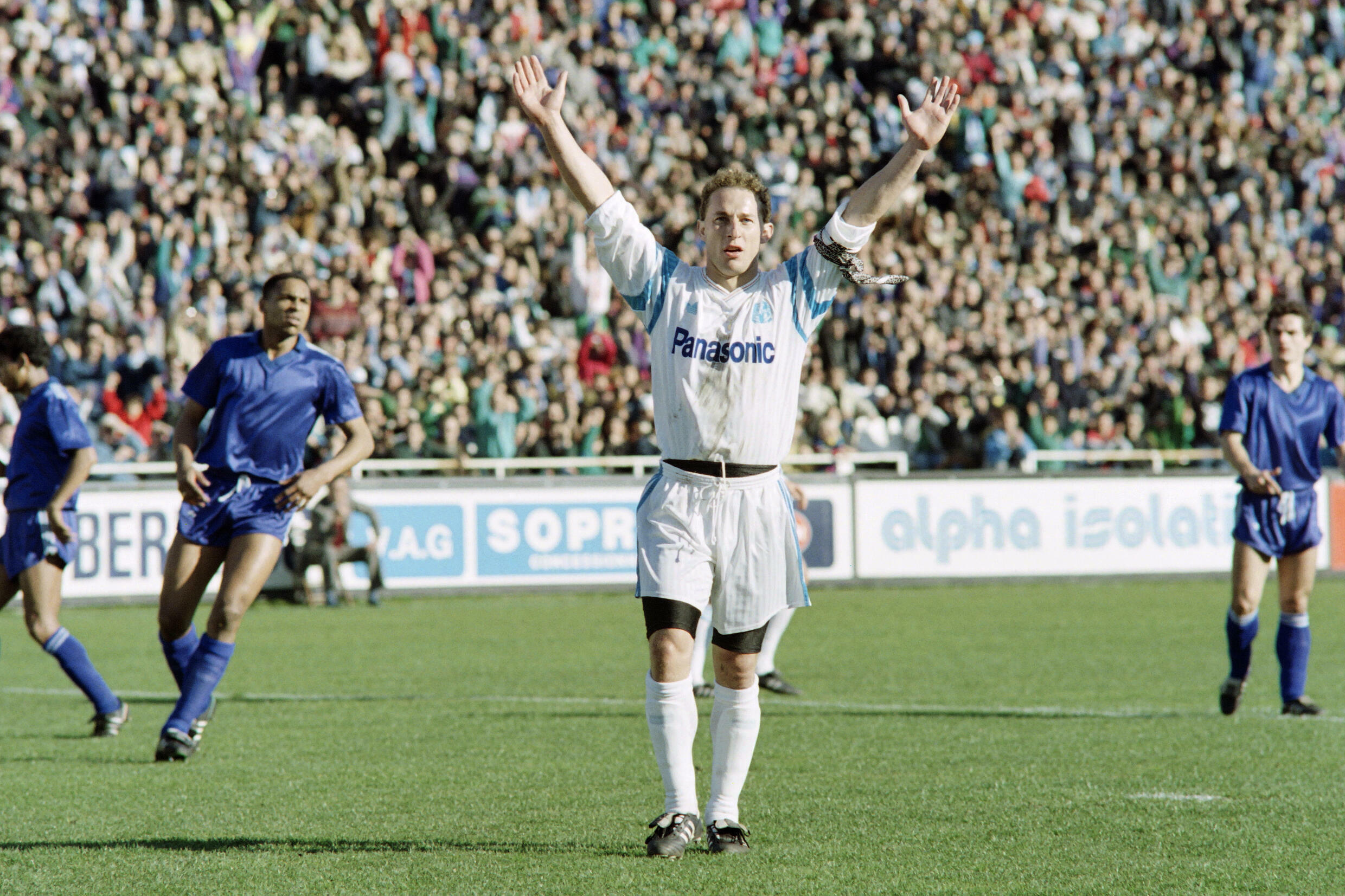 Splendeurs et misères de Bernard Tapie à l'Olympique de Marseille - RFI