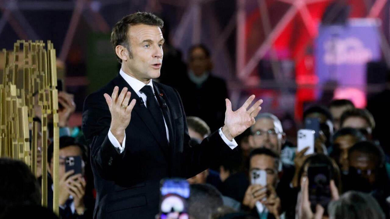 Au sommet de l'IA, Emmanuel Macron s'emploie totalement pour convaincre le monde de la tech