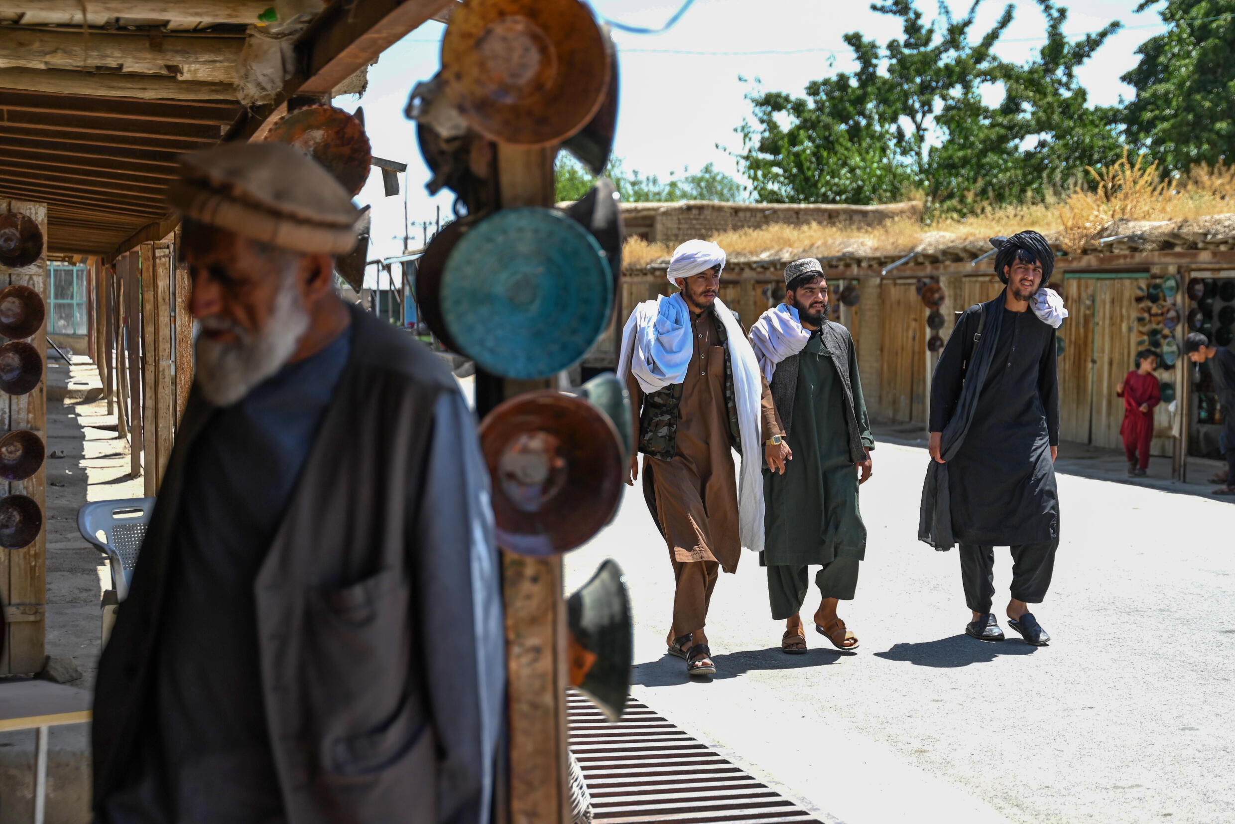 Afghan village potters keep centuries-old tradition alive