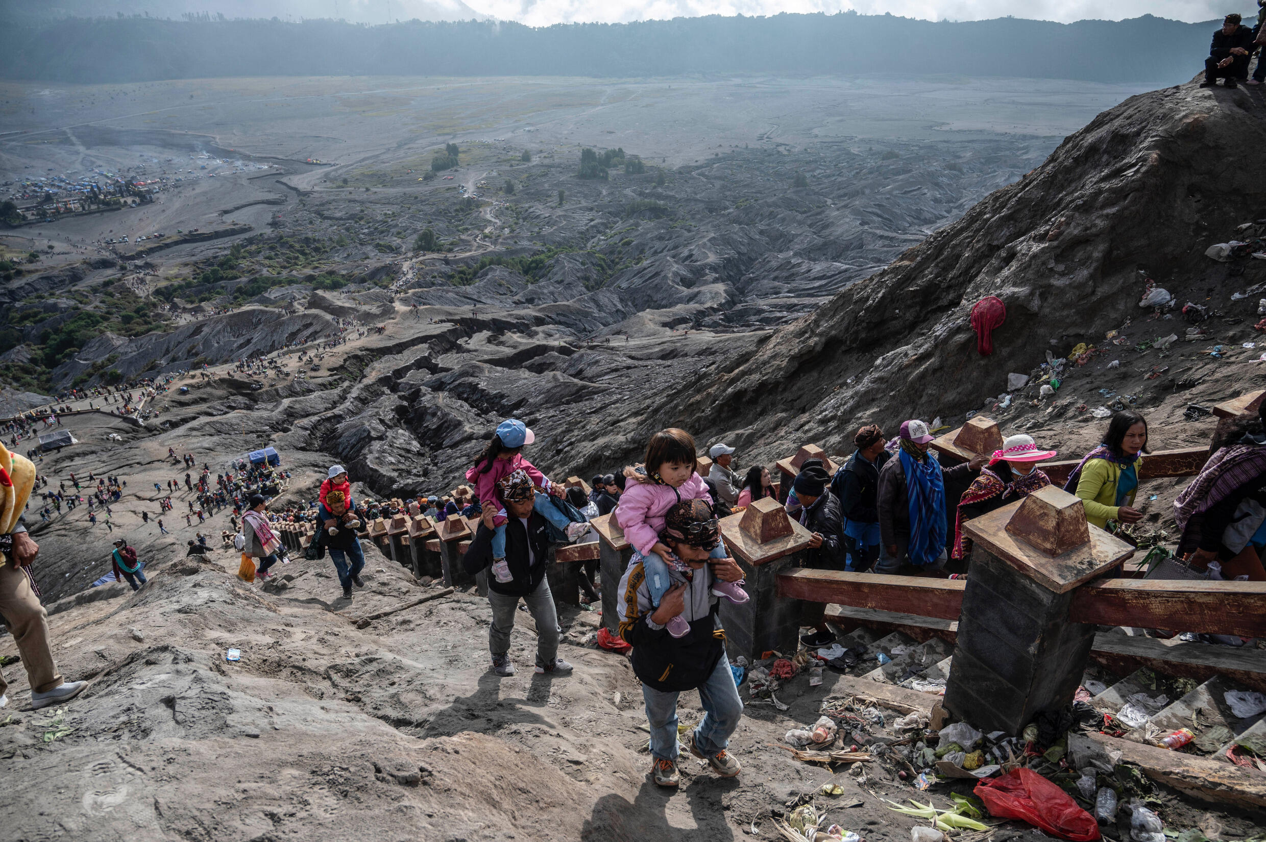 Thousands flock to Indonesian volcano for Hindu ritual sacrifice