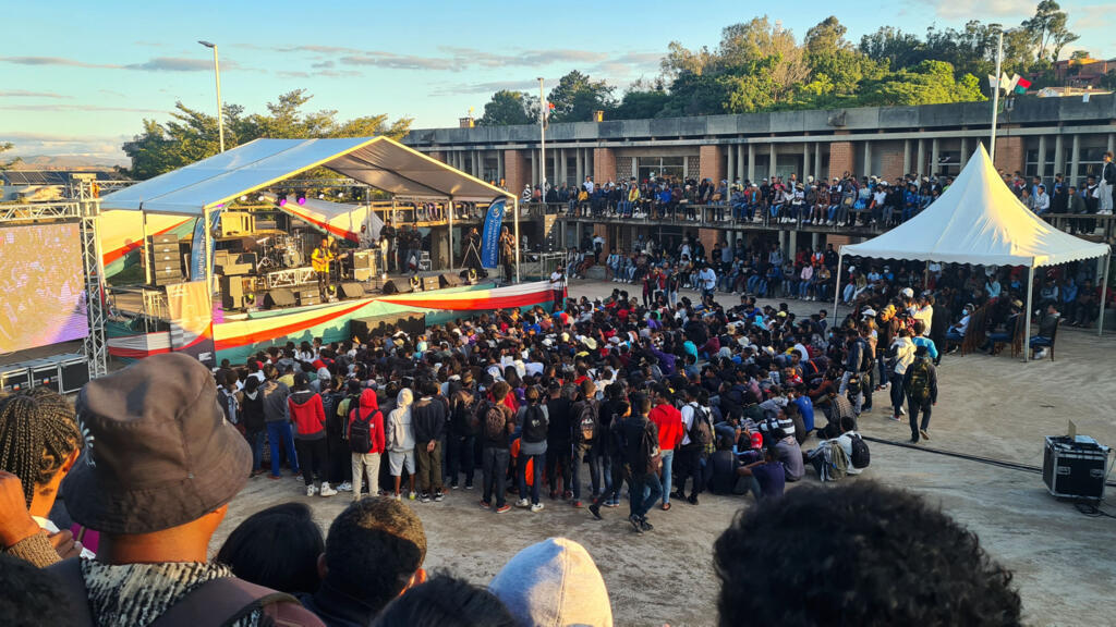 Madagascar: des concerts et des débats pour commémorer les 50 ans du 13 ...