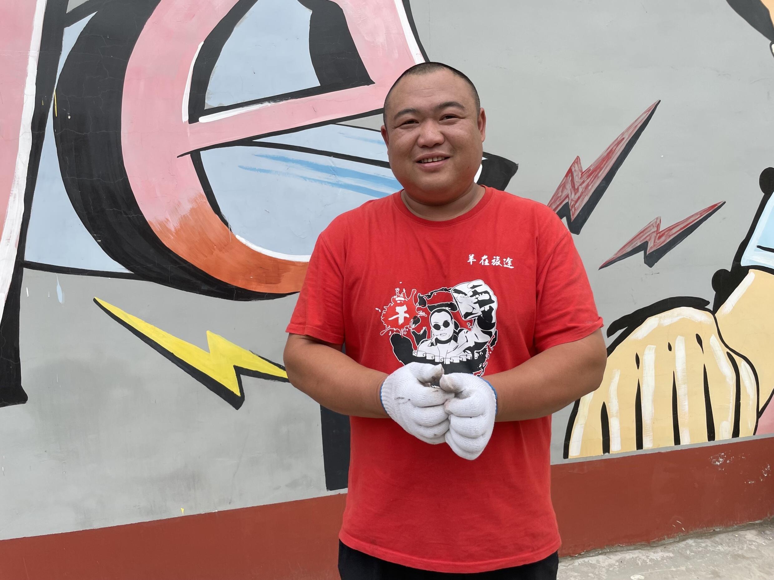 Pangzai, inventeur chinois de la «bière en torsade» et star de Twitter