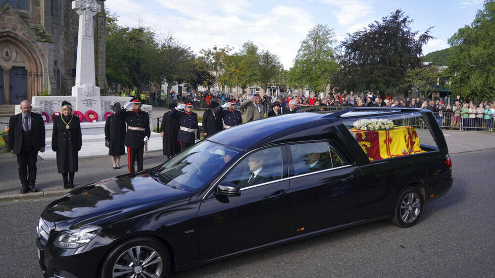 Gawar Sarauniya Elizabeth ta bar fadar Balmoral zuwa Edinburgh