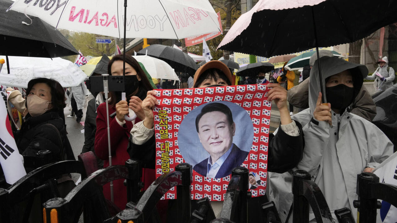 Corée du Sud: les partisans du président destitué Yoon Suk-yeol s'en ...
