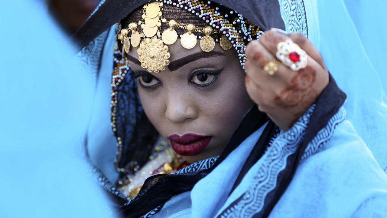 Dalilin da ya sa manyan mata ke auran matasa a Najeriya - Rayuwata