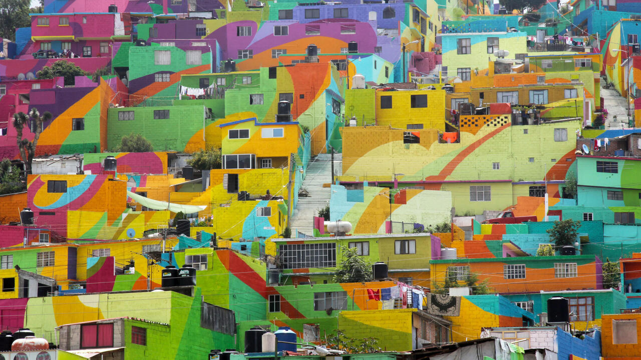 Palmitas, un barrio convertido en un mural contra la violencia ...