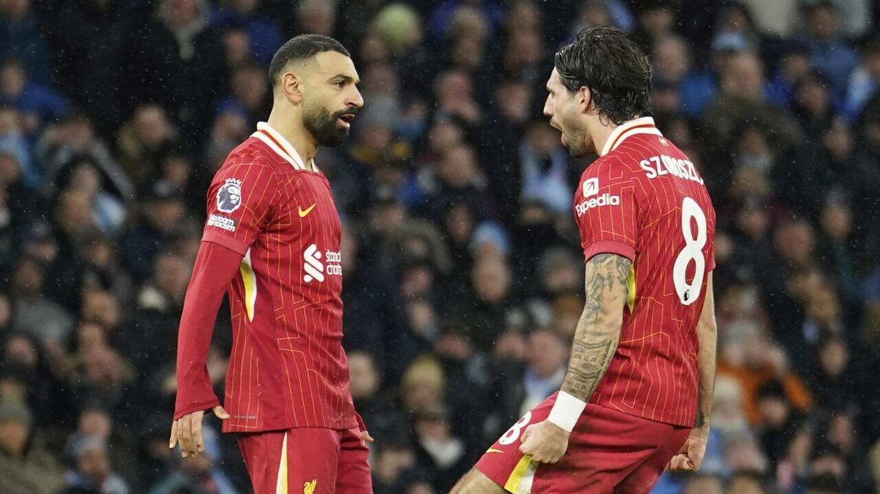 Futebol: Liverpool cada vez mais líder na Premier League