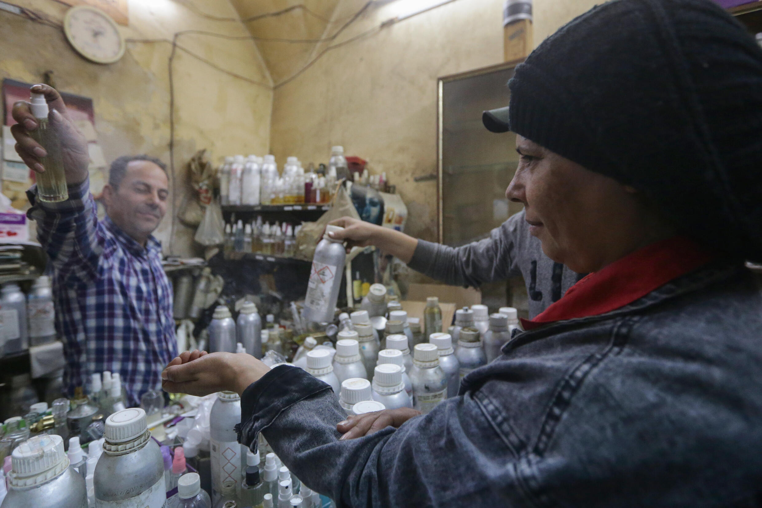 Syrian perfumer needs 'one whiff' to mimic luxury brands
